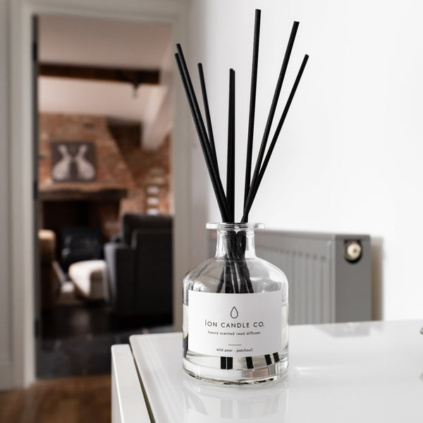 Wild Pear & Patchouli Reed Diffuser – Íon Candle Co.